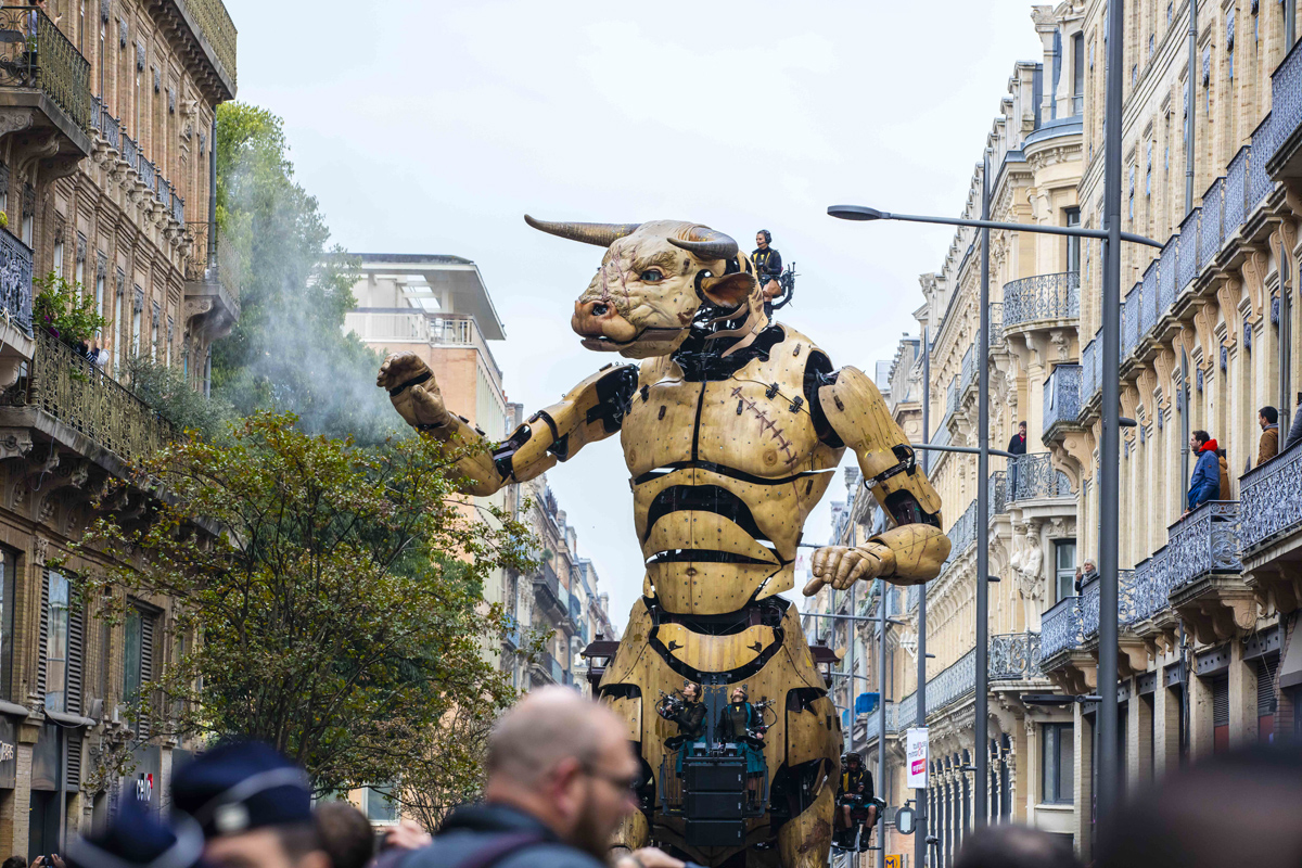 Dans les coulisses de la compagnie La Machine